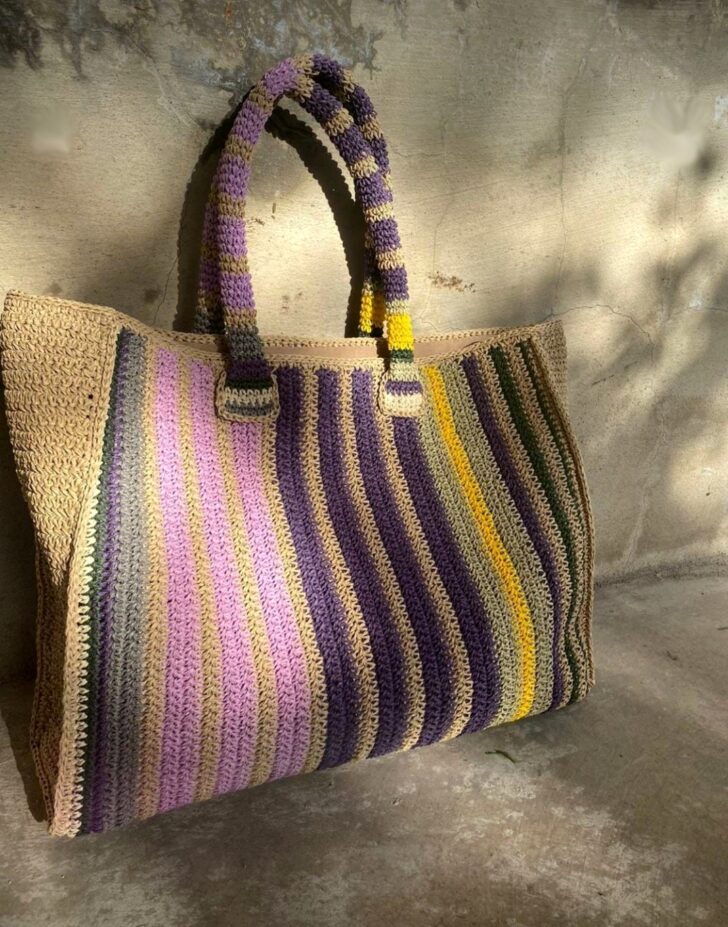 How to Crochet a Colorful Tote Bag - Crochet Easy